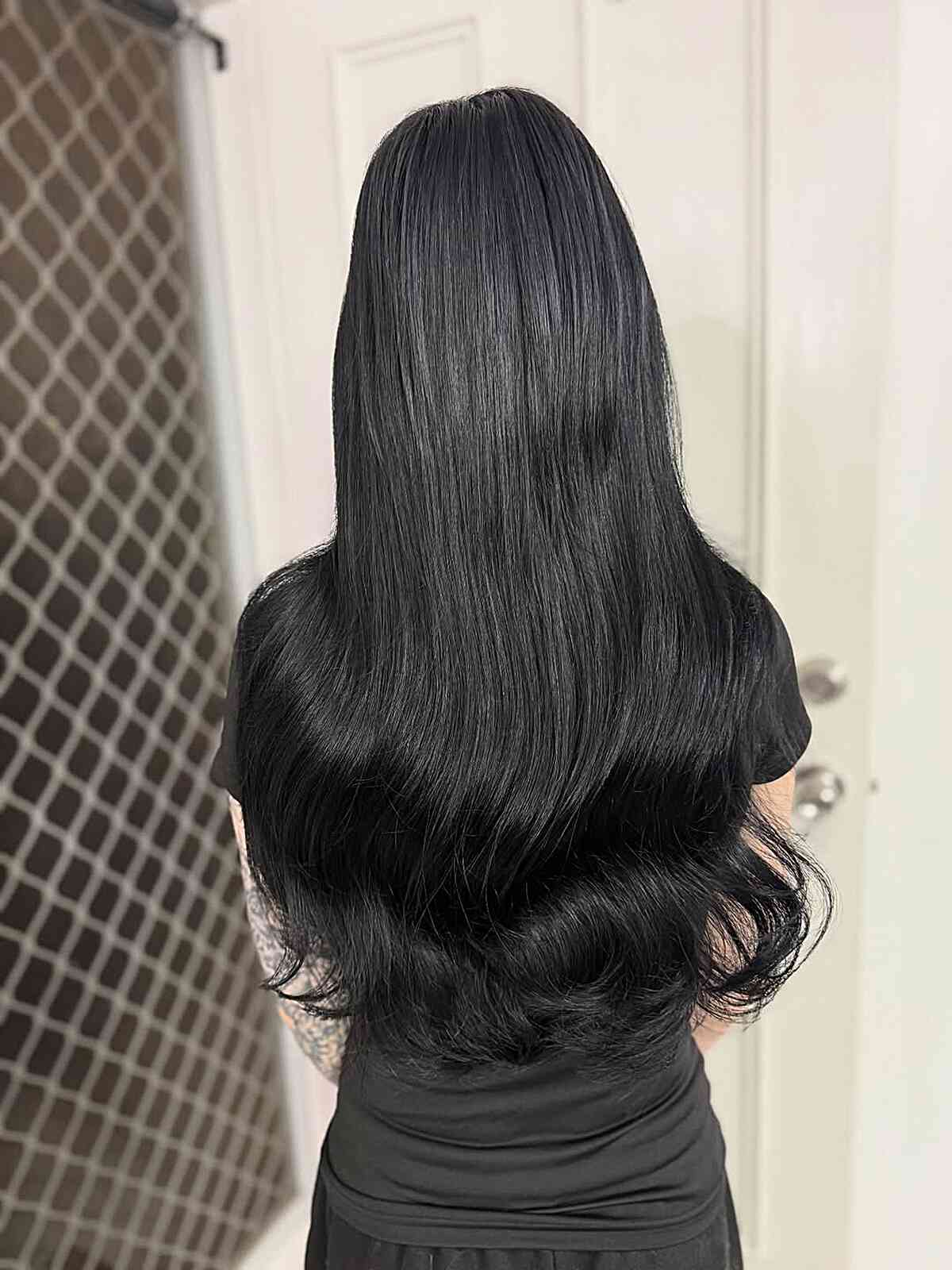 32 Gorgeous Long Black Hair Ideas to Consider Right Now